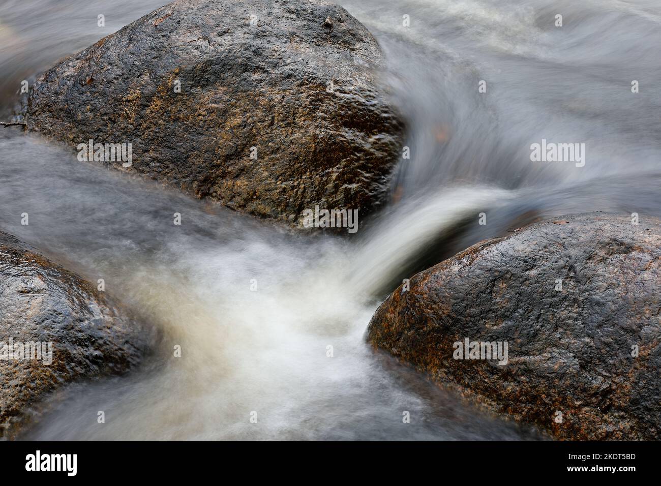 Slow motion bubbles hi-res stock photography and images - Alamy