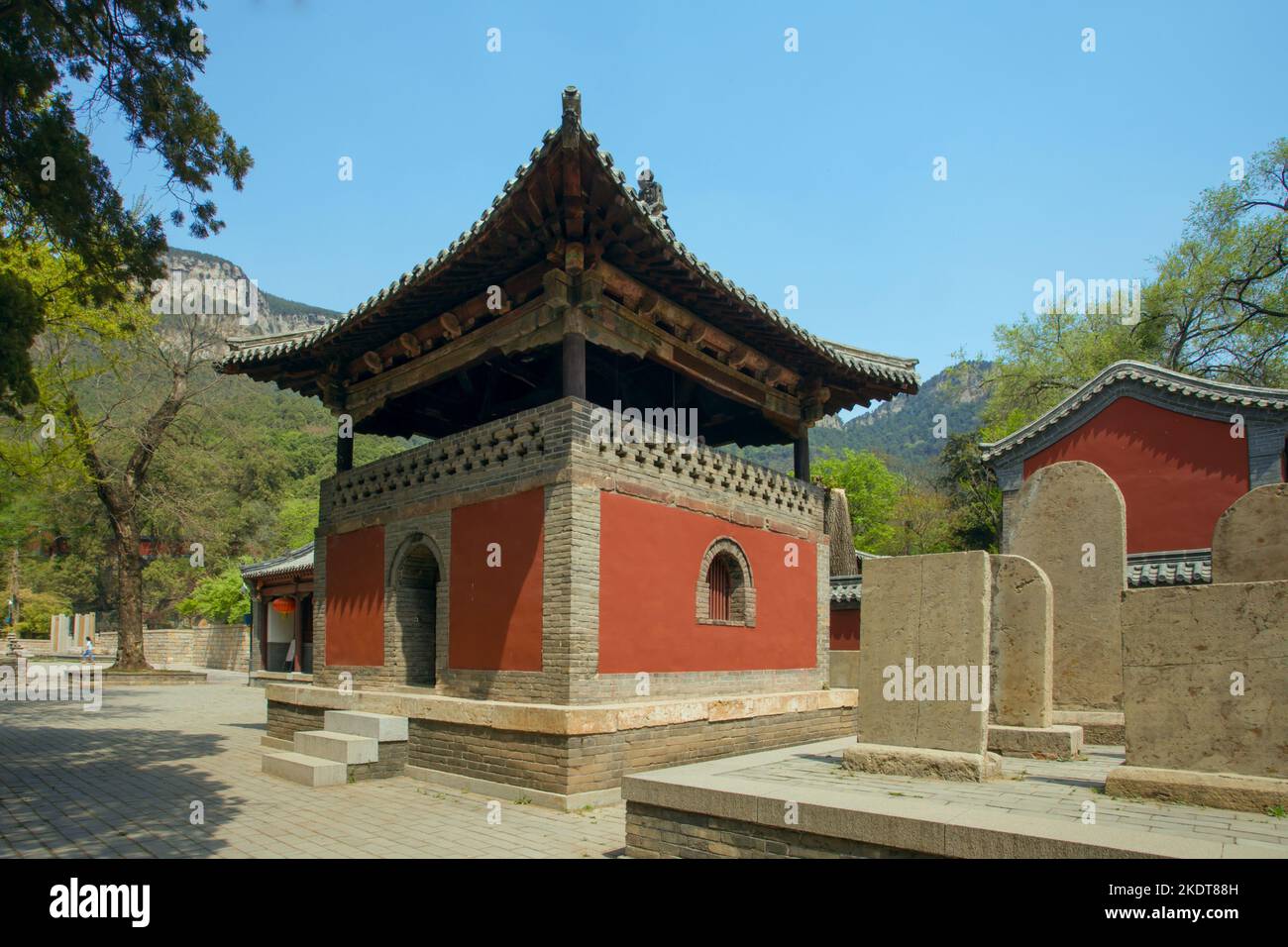 Lingyan temple nine mountain Stock Photo - Alamy