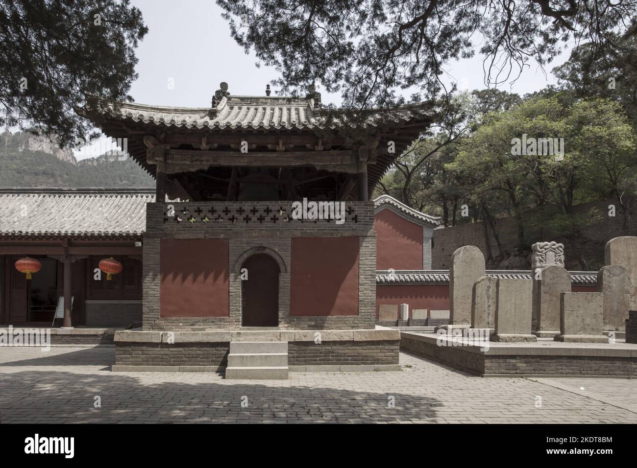 Lingyan temple nine mountain Stock Photo - Alamy
