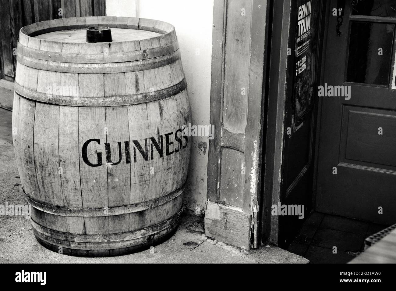 Old guinness bottles hi-res stock photography and images - Alamy