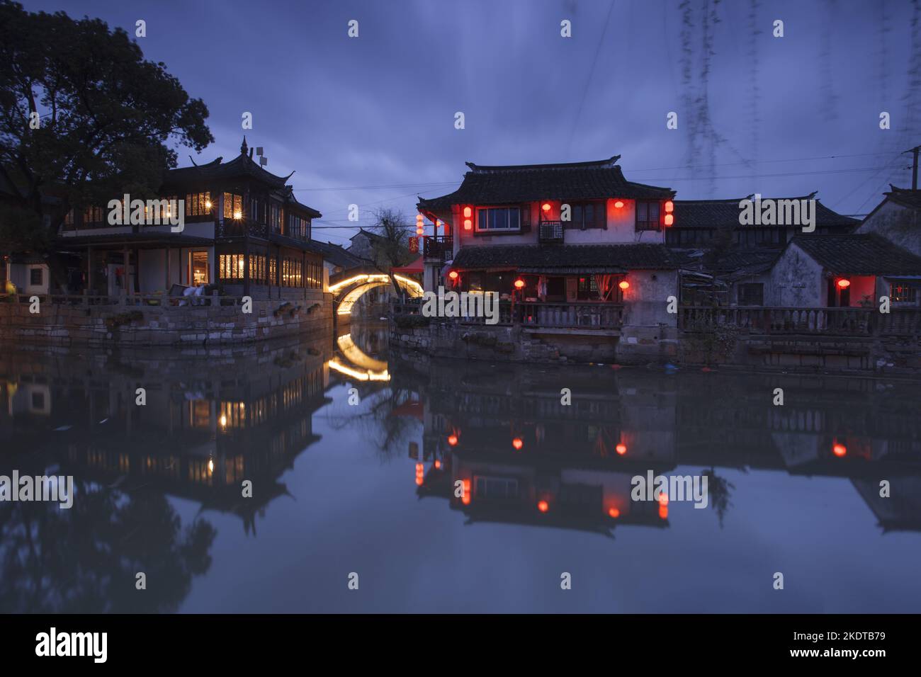 Shanghai fengjing ancient town Stock Photo - Alamy