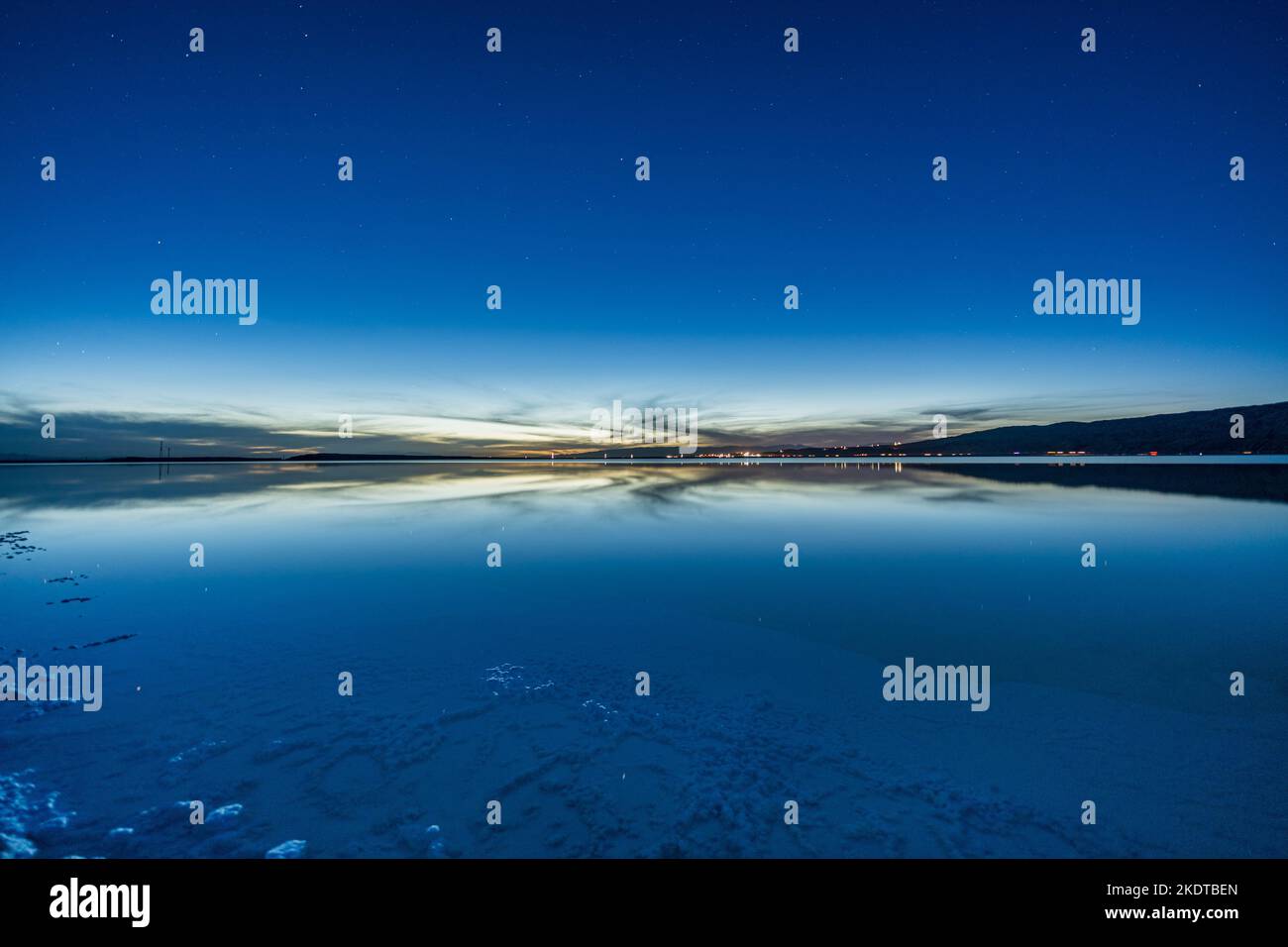 Qinghai mountain cliff jade lake sunset Stock Photo - Alamy