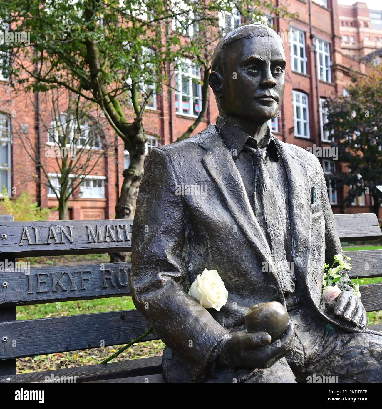 Alan Turing statue Stock Photo - Alamy