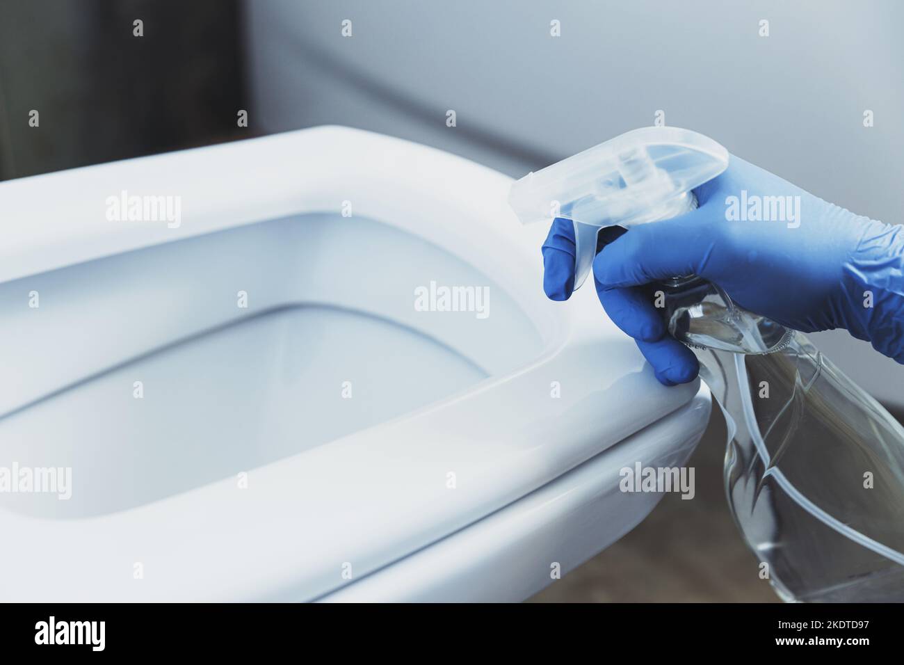 Person cleaning toilet hi-res stock photography and images - Alamy