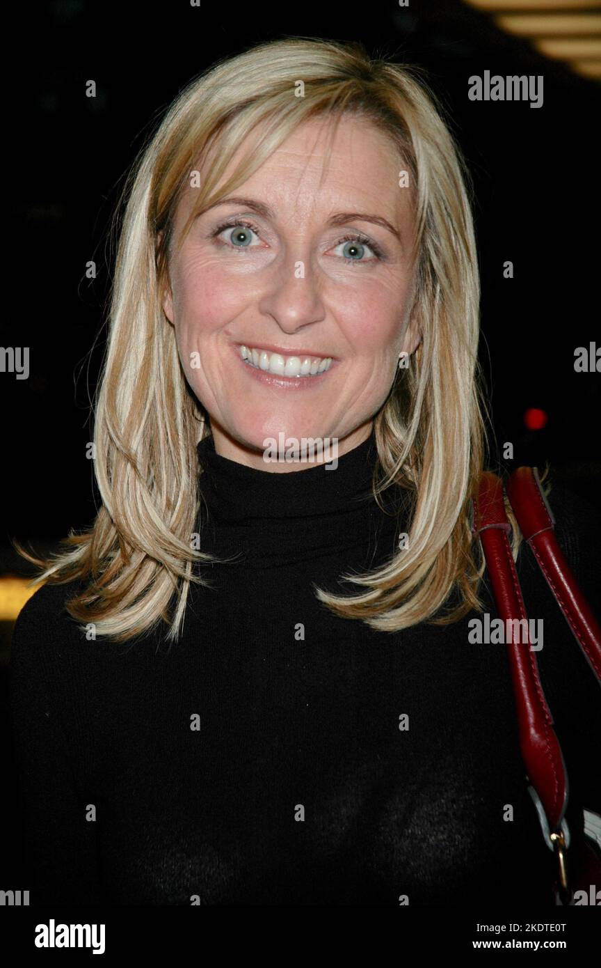 Fiona phillips hi-res stock photography and images - Alamy