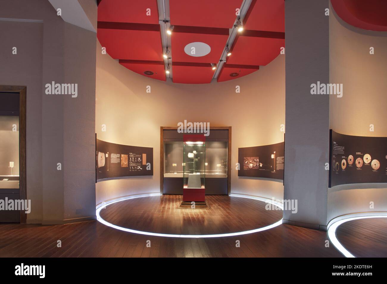 Liangzhu culture village hi-res stock photography and images - Alamy