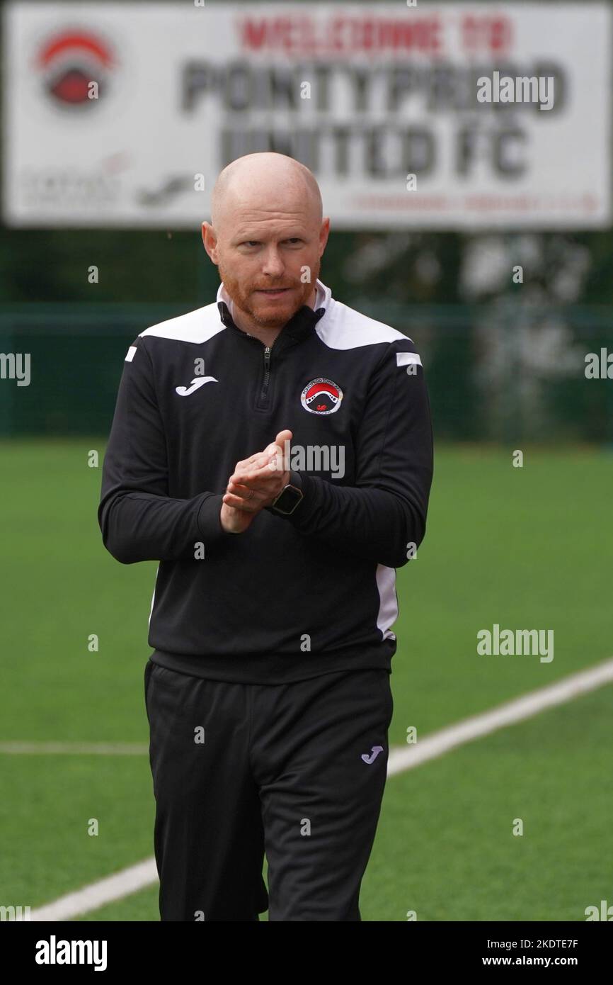 Pontypridd united women hi-res stock photography and images - Alamy