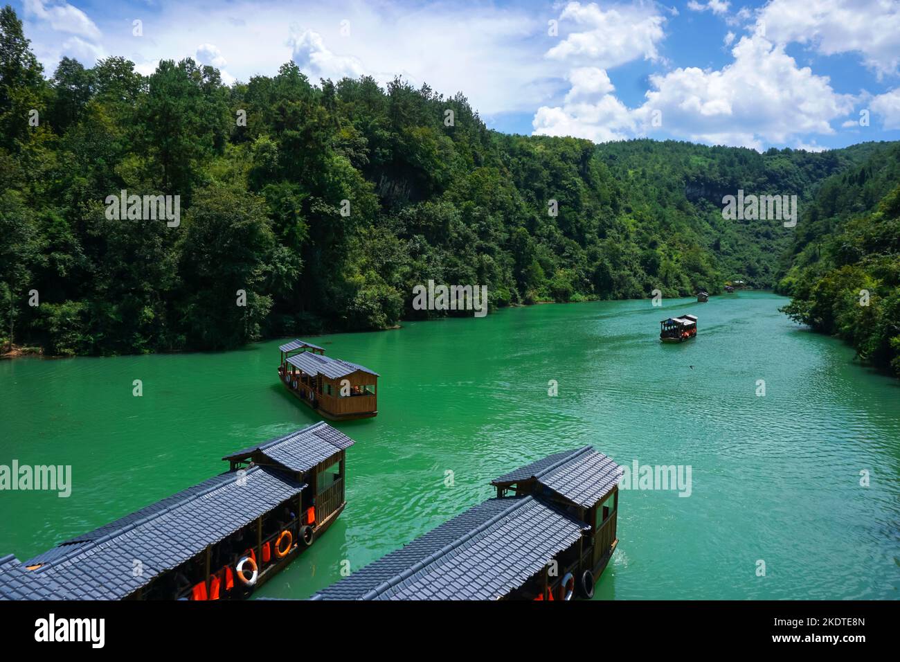Hunan zhangjiajie baofeng lake hi-res stock photography and images - Alamy