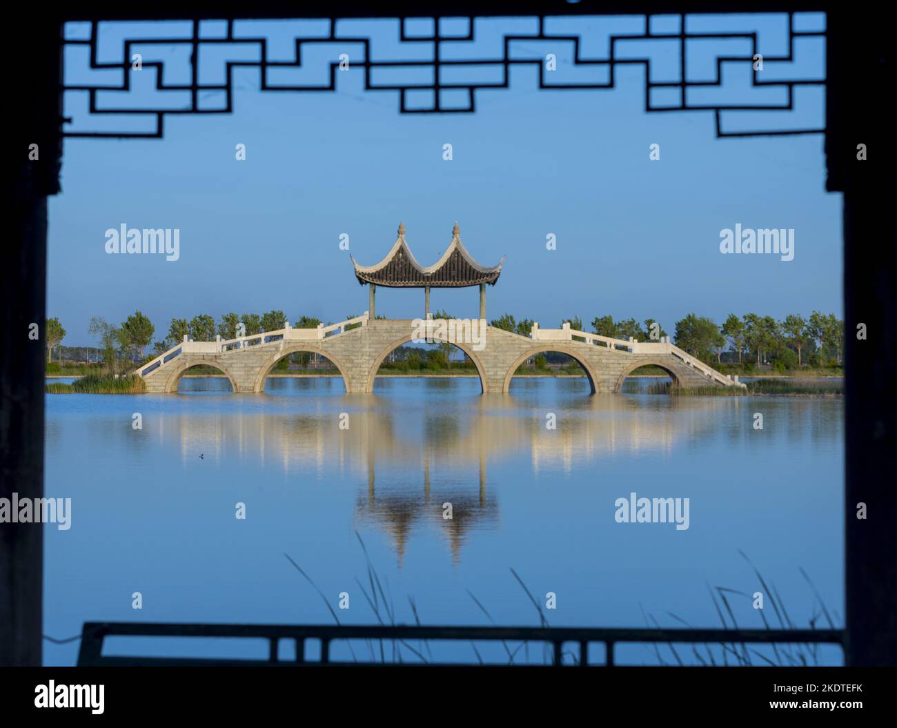 Longfeng hi-res stock photography and images - Alamy