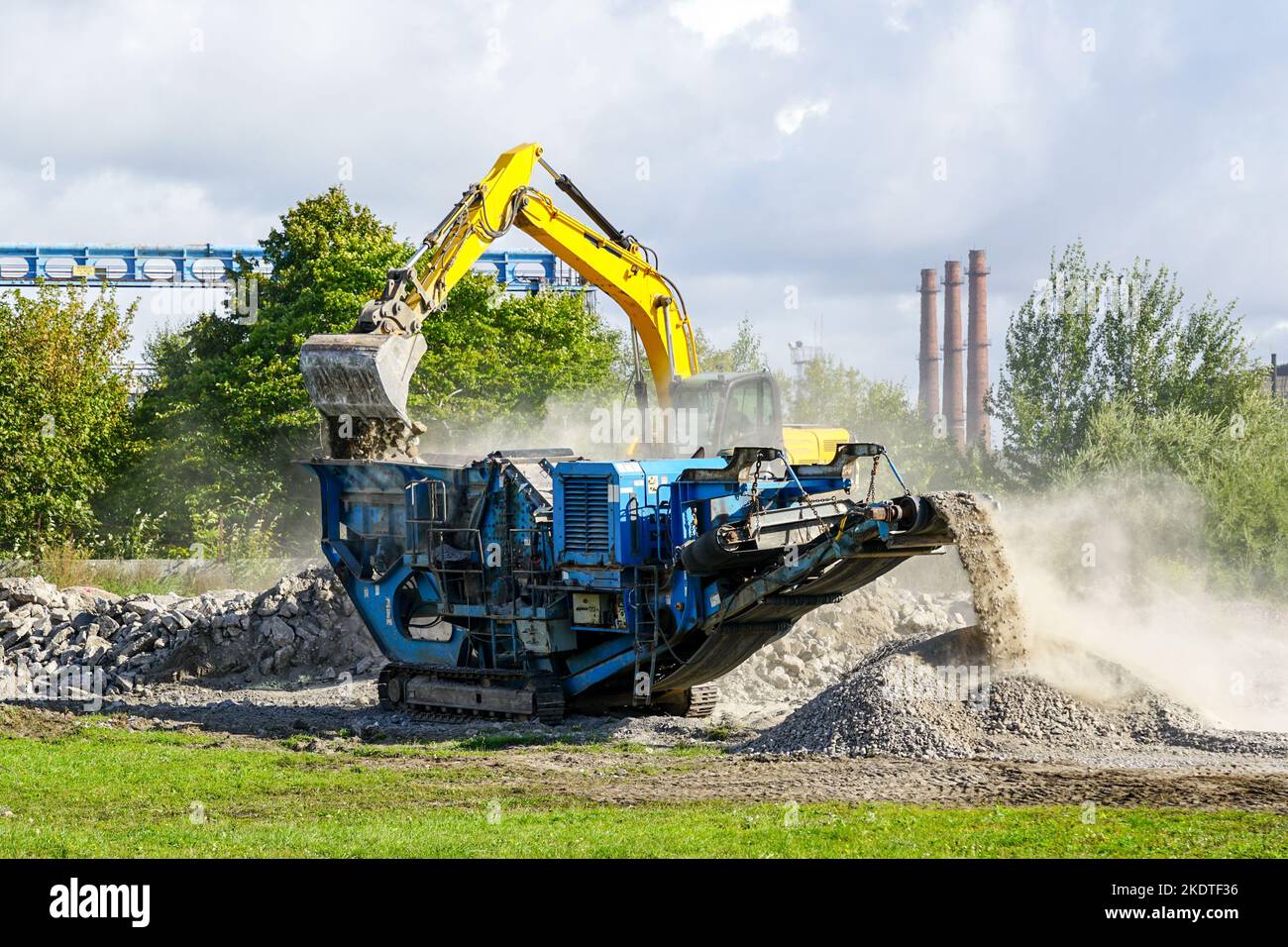 Concrete shredder hi-res stock photography and images - Alamy