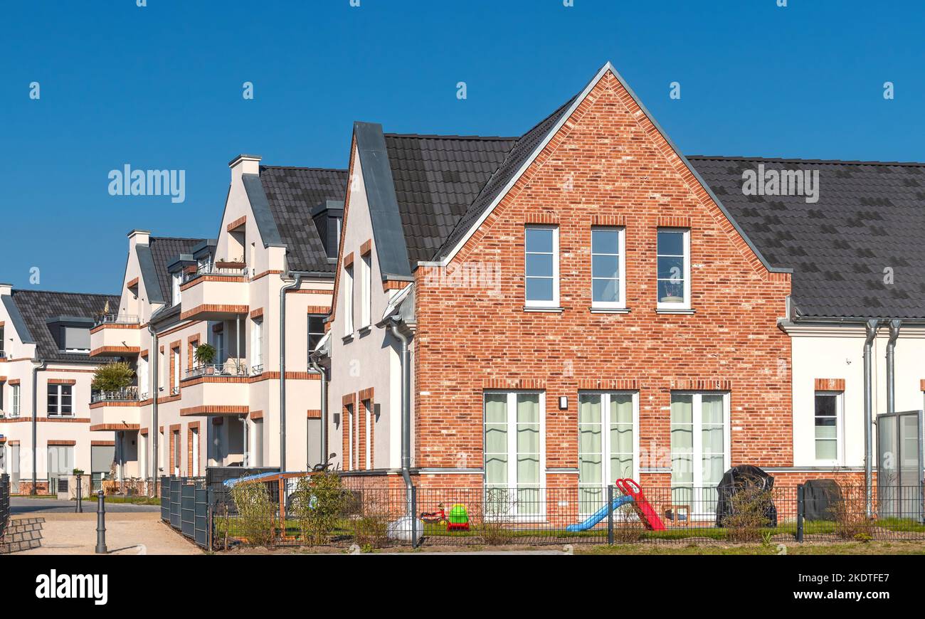 Newly built social housing hi-res stock photography and images - Alamy