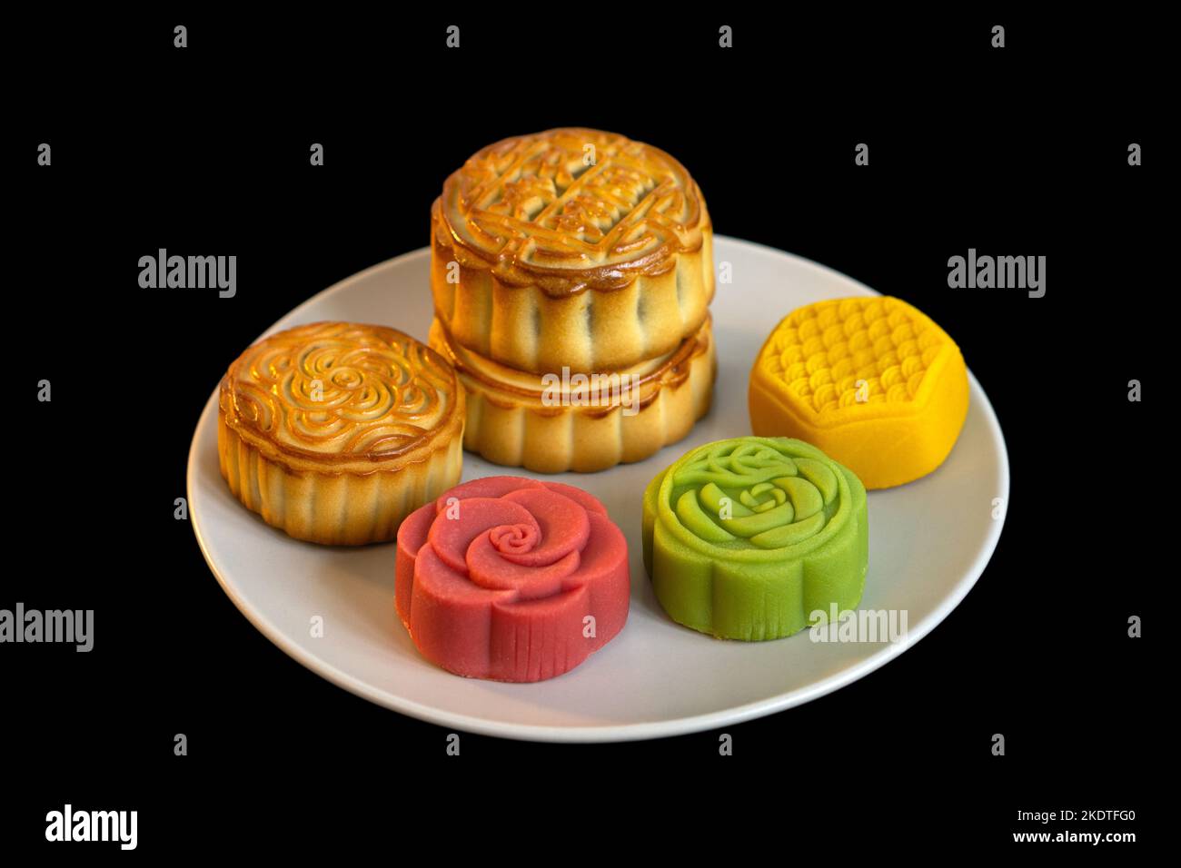 Mid autumn festival moon cake in hi-res stock photography and images ...