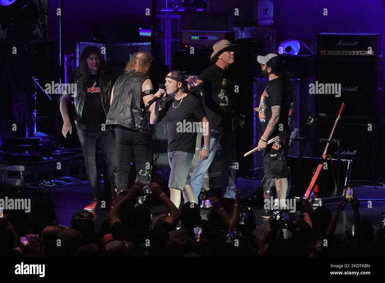 Hollywood FL, USA. 06th Nov, 2022. James Hetfield and Lars Ulrich of ...