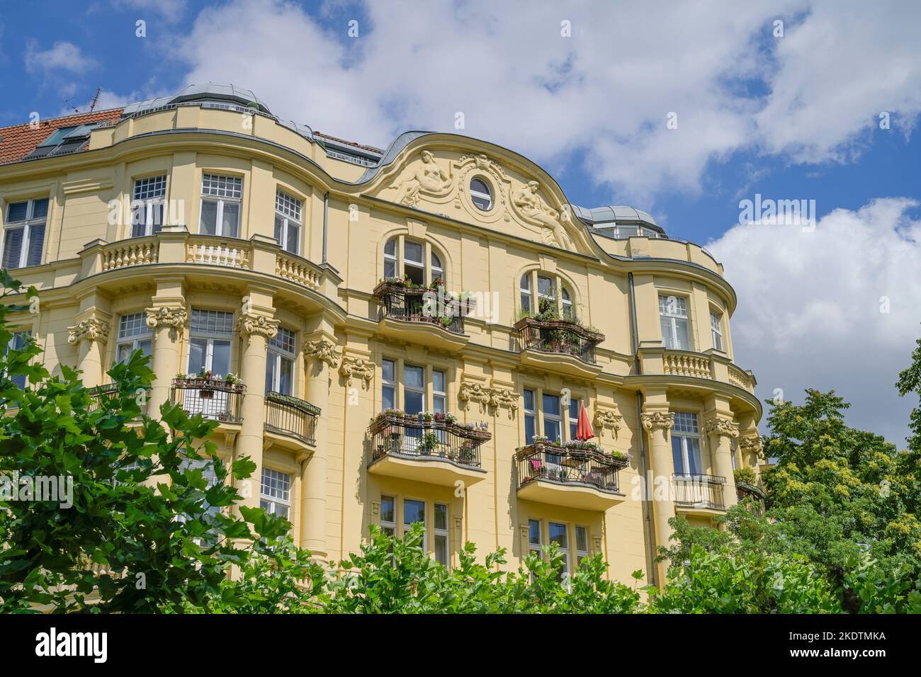 Altbau, Dernbergstraße, Charlottenburg, Berlin, Deutschland Stock Photo - Alamy