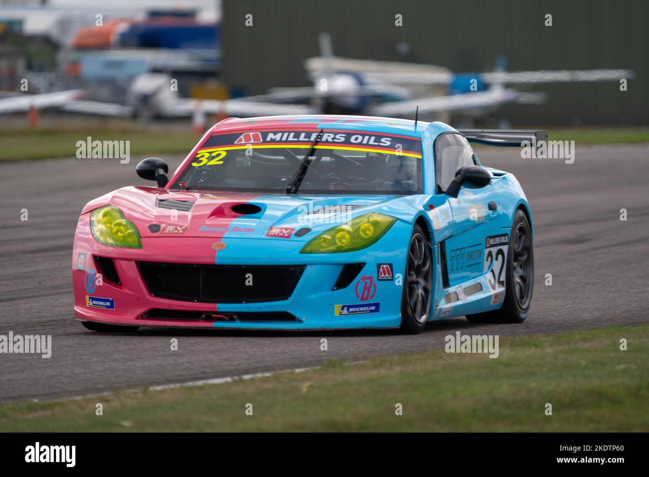 Ginetta gt4 supercup 2022 qualifying thruxton Stock Photo - Alamy