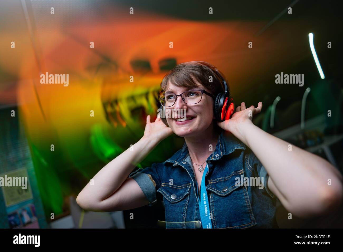 Silent disco hi-res stock photography and images - Alamy