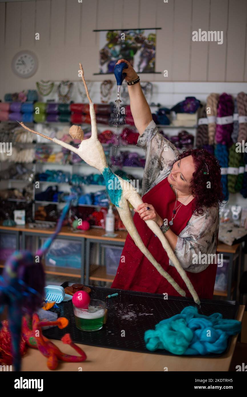 Picture by Jim Wileman - Artist Kate Eldridge, pictured working in her ...