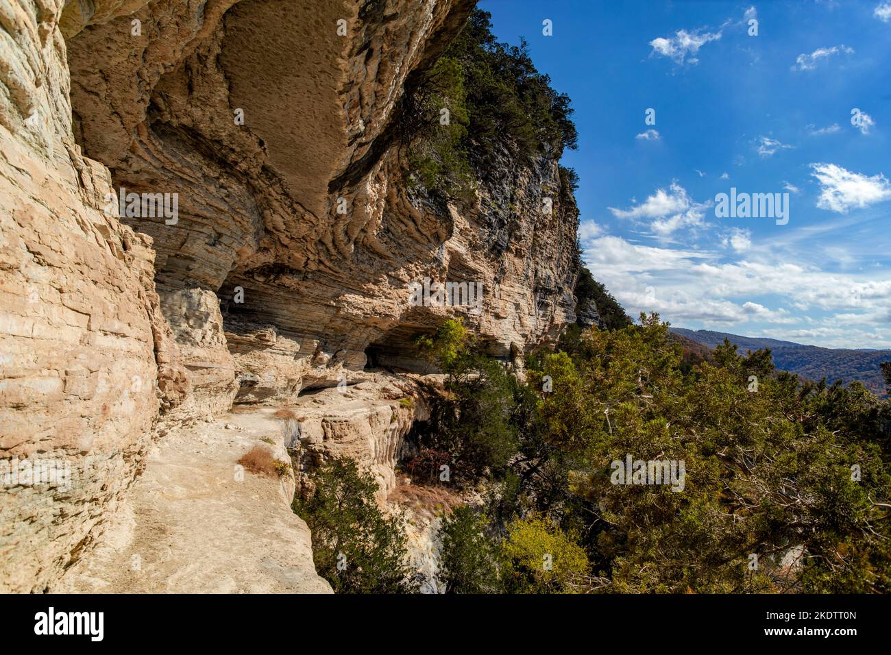 Ozark mountains hi-res stock photography and images - Alamy