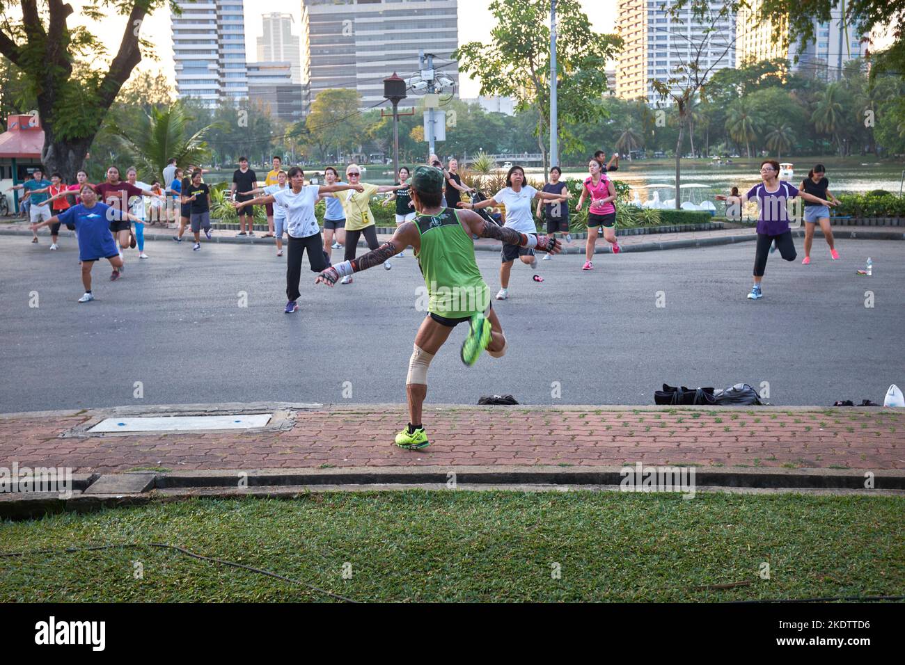 Busy park activities hi-res stock photography and images - Alamy