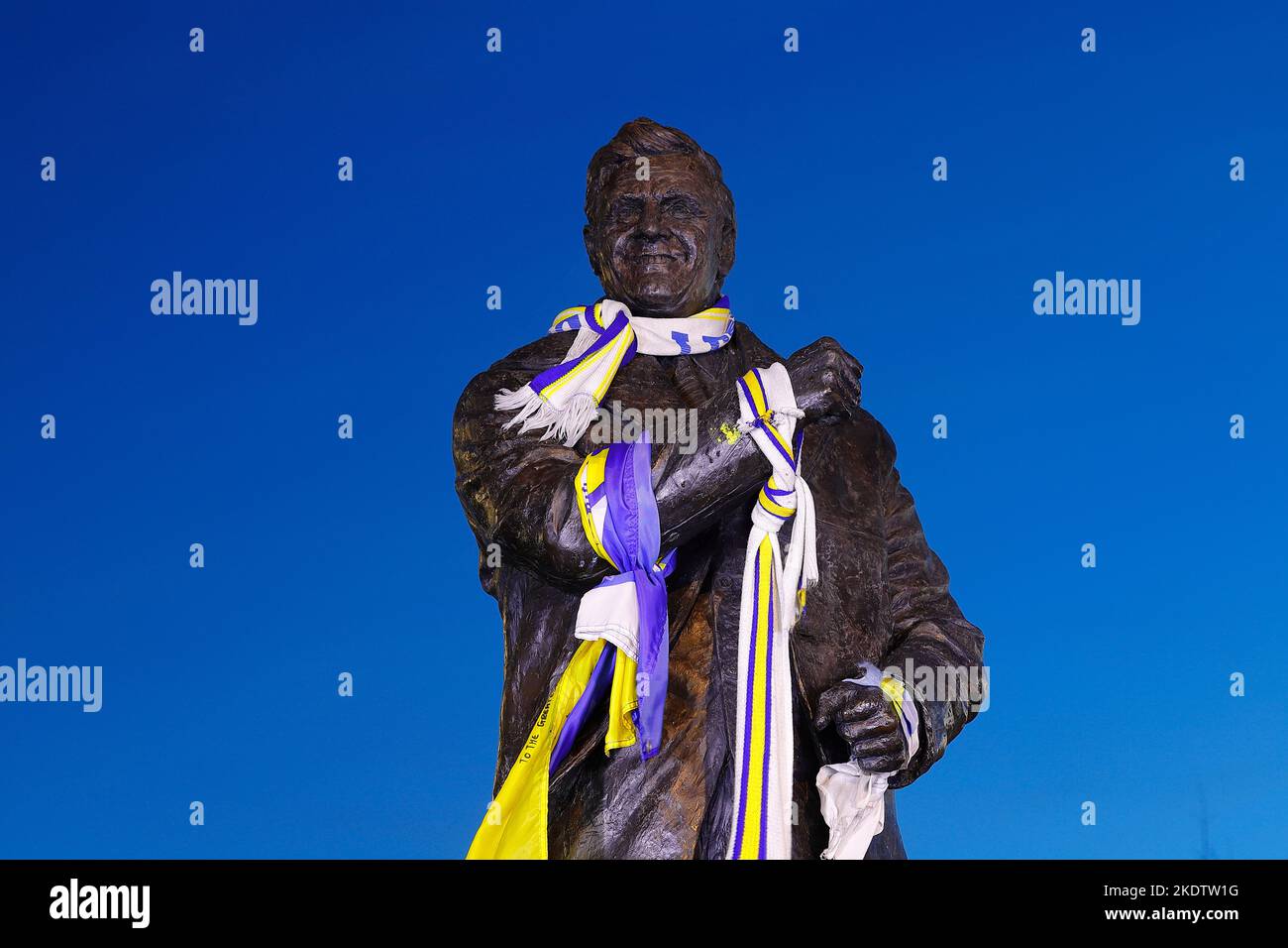 Don revie statue hi-res stock photography and images - Alamy
