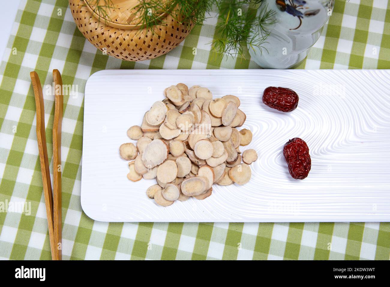 Traditional Chinese medicine radix paeoniae alba Stock Photo - Alamy