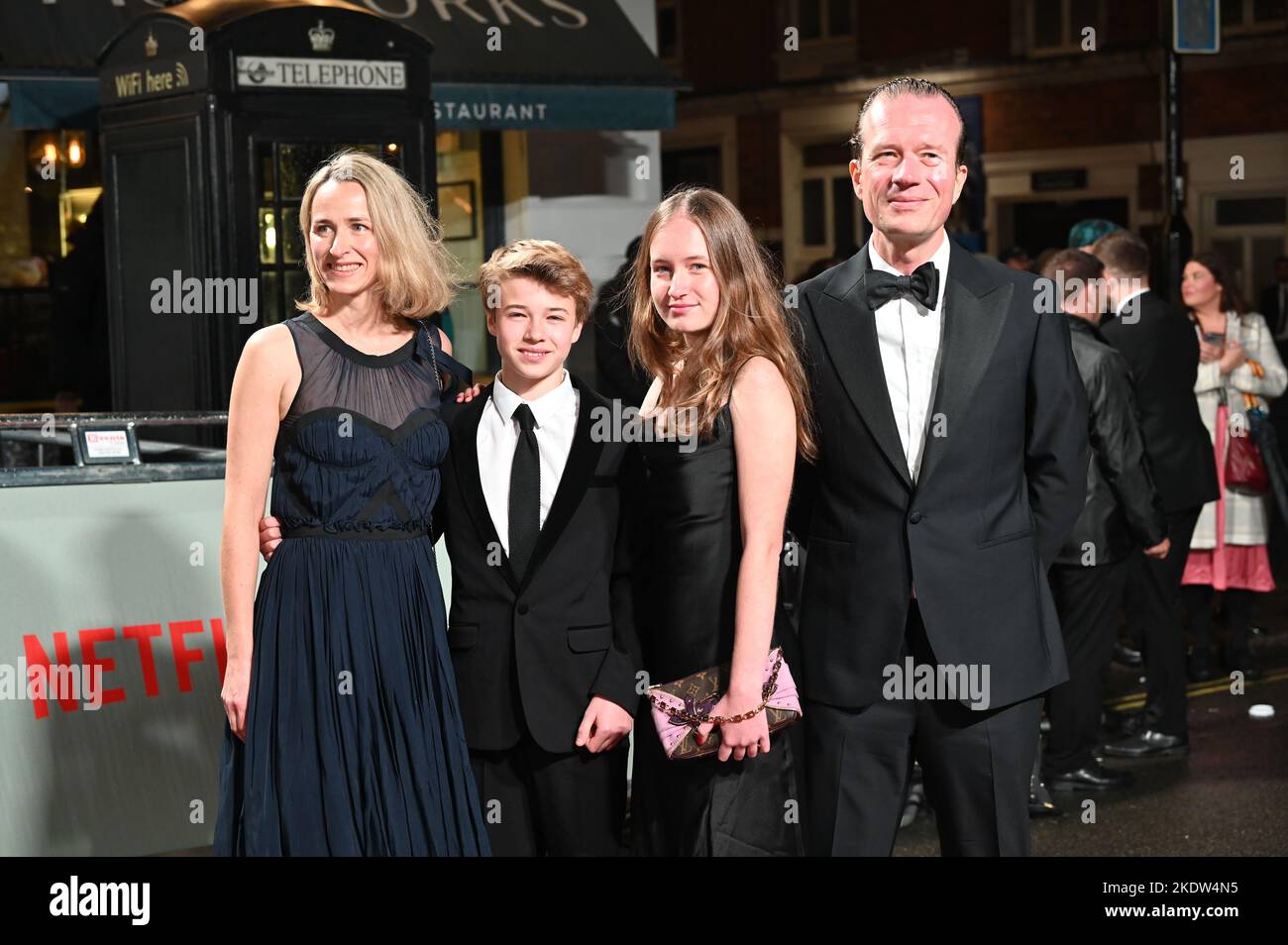 London, UK. 8th November, 2022. Will Powell and family attends Netflix ...