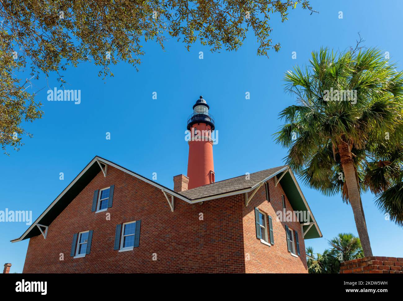 The red brick Ponce de Leon Inlet Lighthouse, the tallest in Florida ...