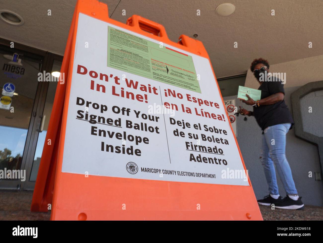 Voting sign in Maricopa County, Arizona, USA. November 8, 2022 Stock ...
