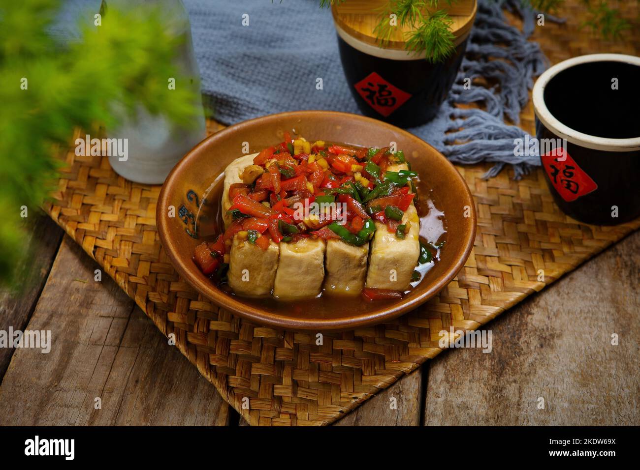 Tofu meals hi-res stock photography and images - Alamy