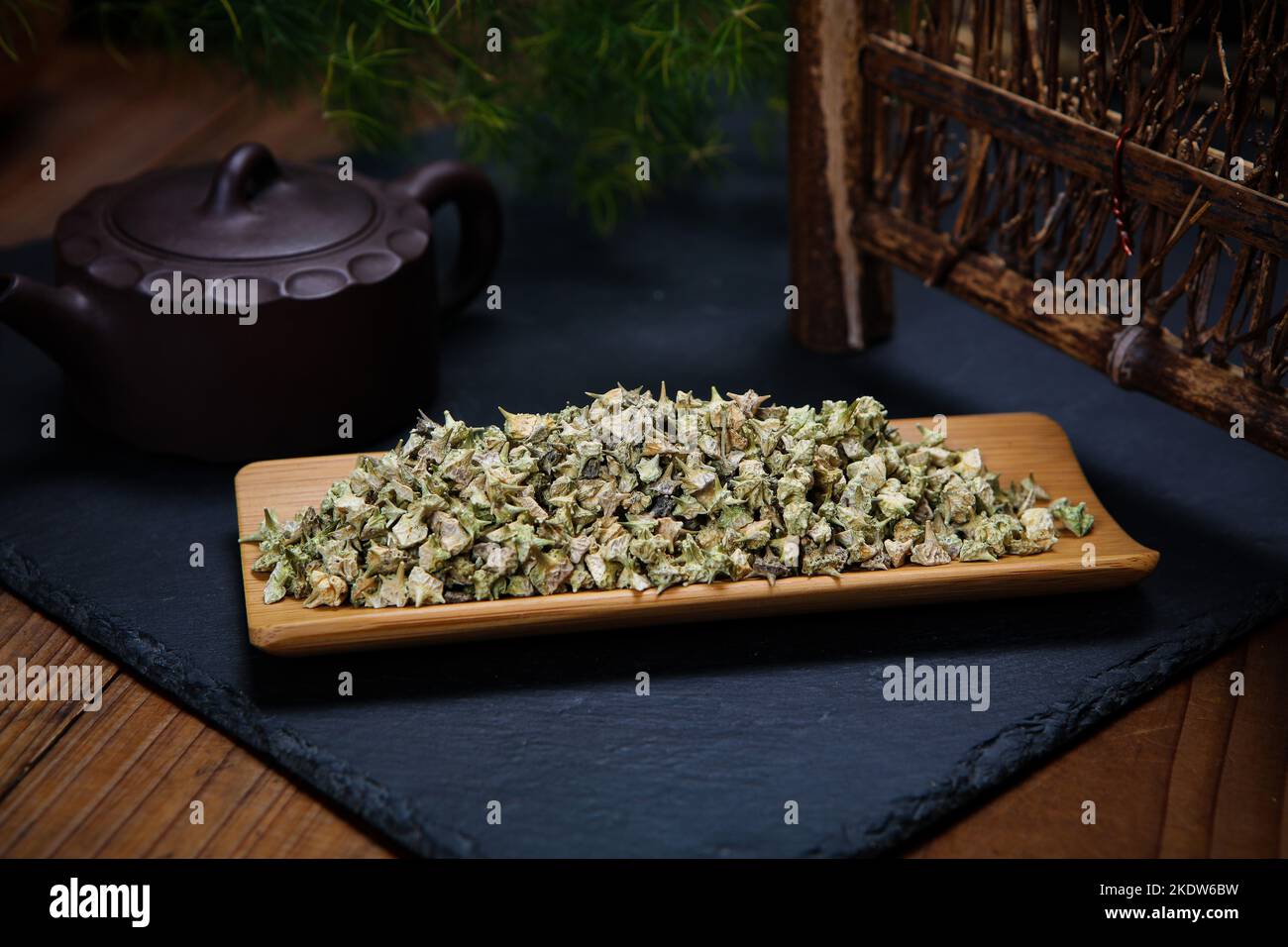 Chinese herbal medicine white thistle Stock Photo - Alamy