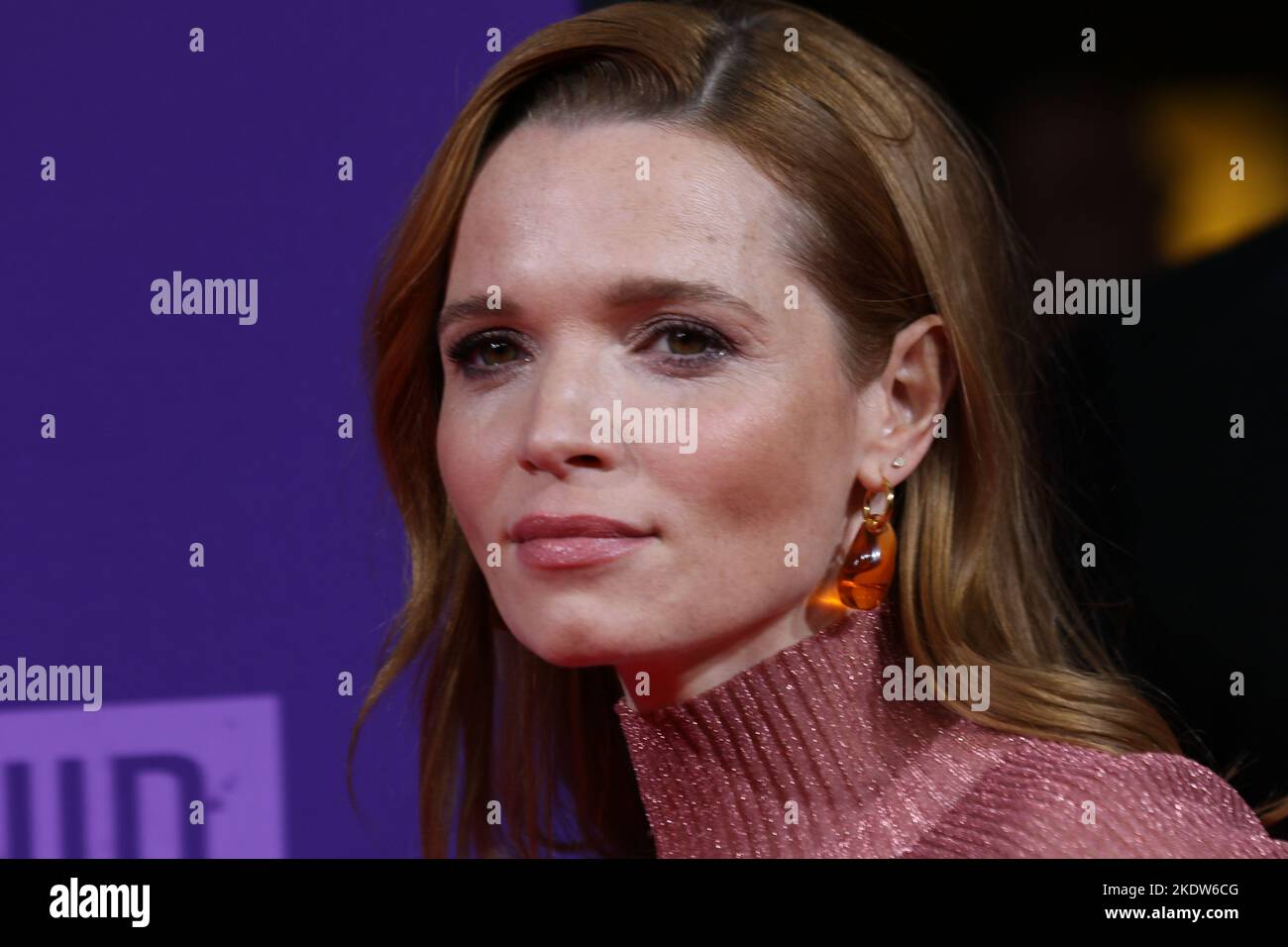 Stilvolle Karoline Herfurth Neuer Film 2022 Bild