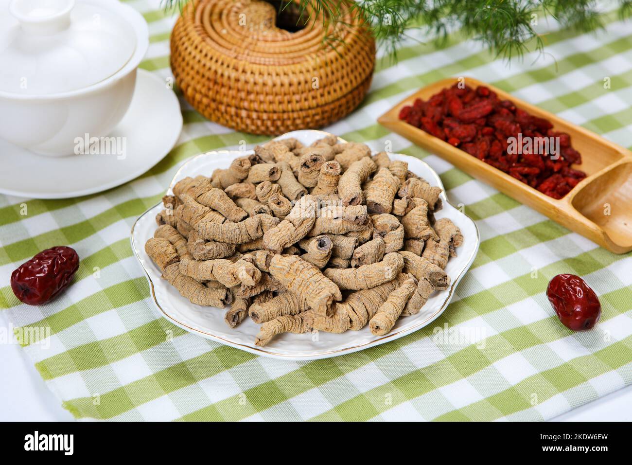 Chinese herbal medicine medicinal indianmulberry root Stock Photo - Alamy