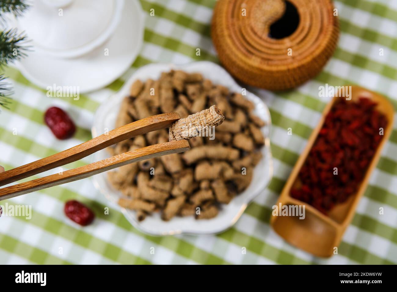 Chinese herbal medicine medicinal indianmulberry root Stock Photo - Alamy