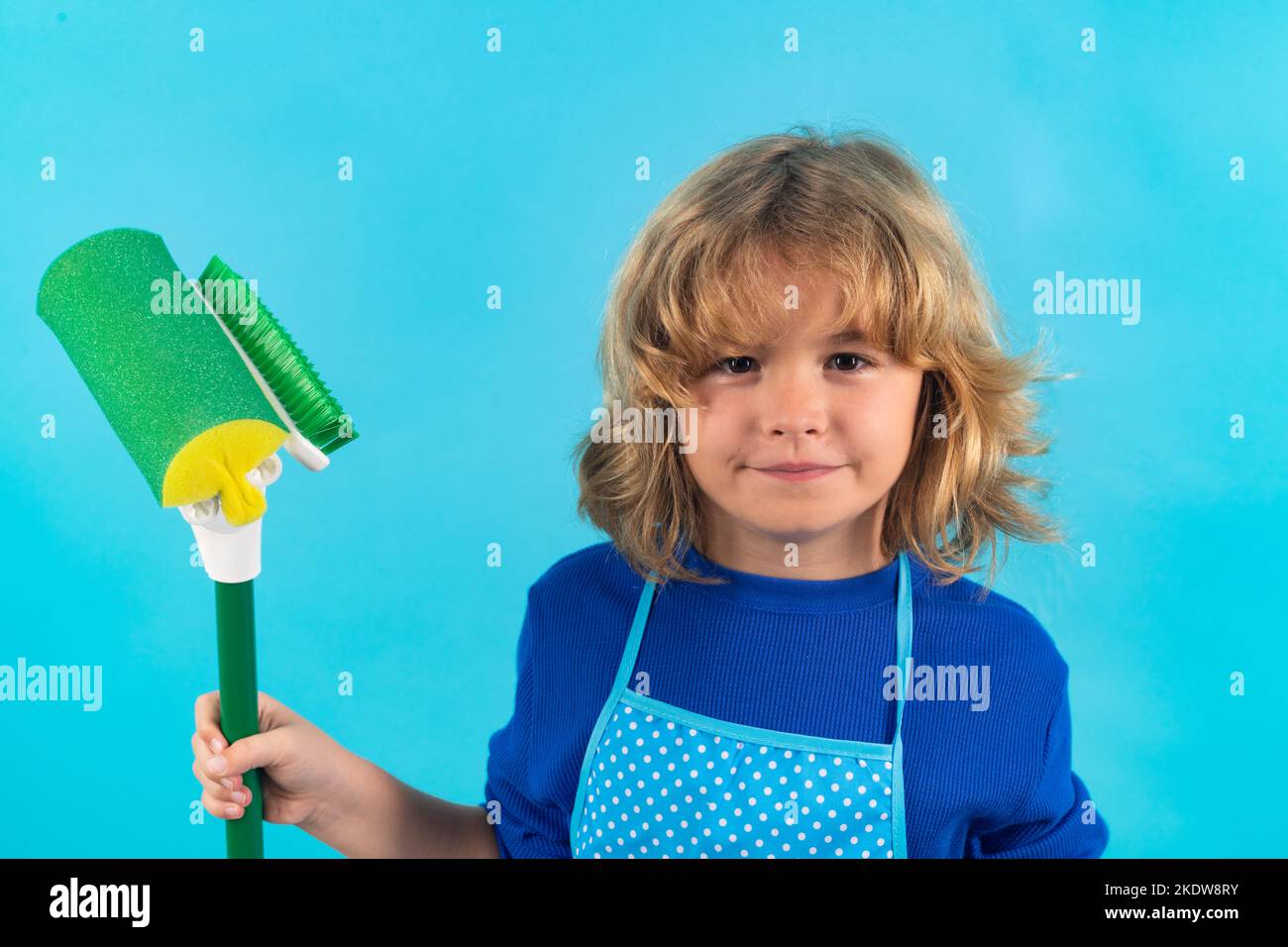 Children doing housework hi-res stock photography and images - Alamy