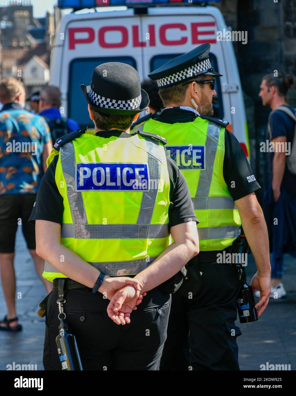 Poileas alba policemen hi-res stock photography and images - Alamy
