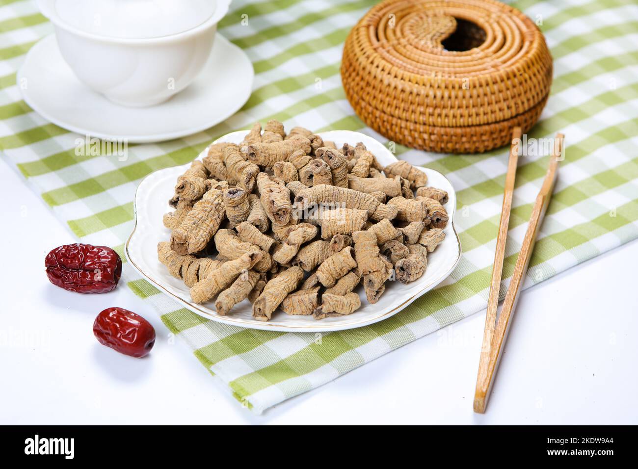 Chinese herbal medicine medicinal indianmulberry root Stock Photo - Alamy