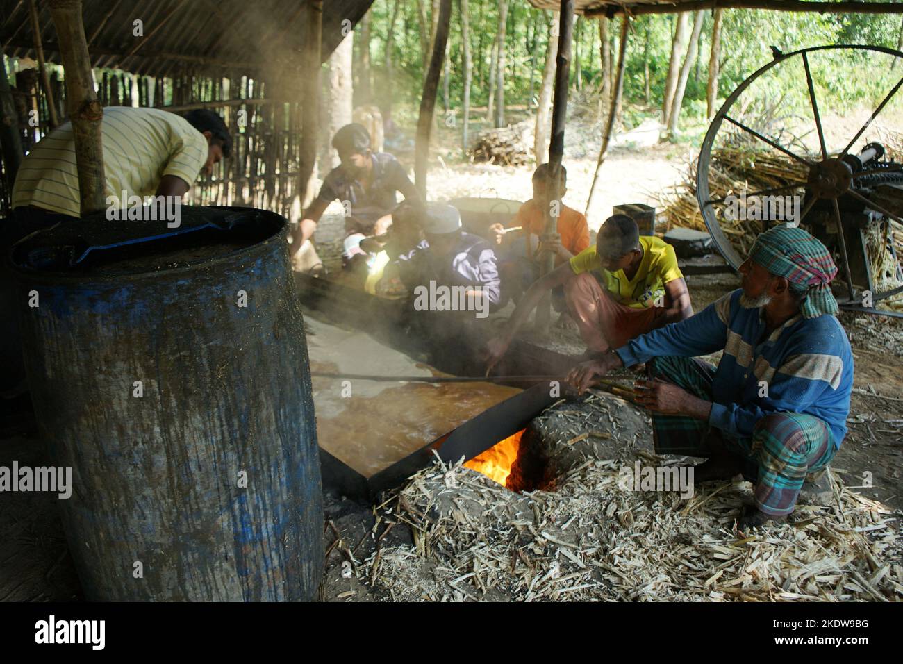 Manufacturing jaggery hi-res stock photography and images - Alamy