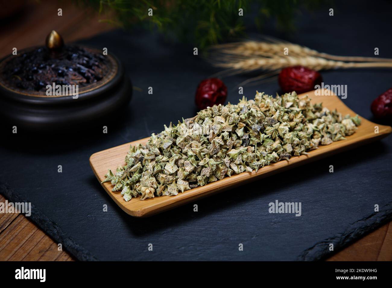 Chinese herbal medicine white thistle Stock Photo - Alamy