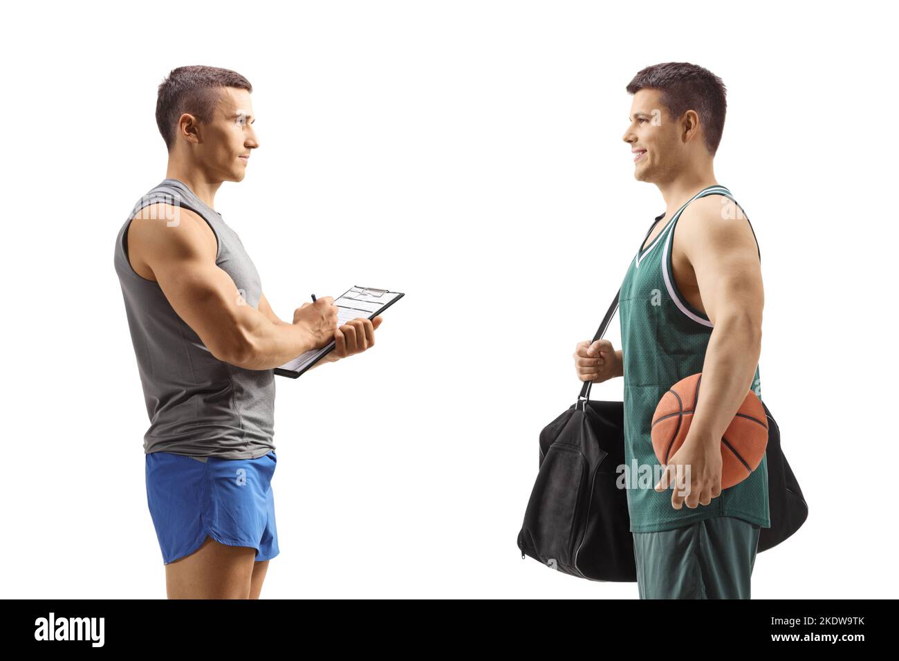 Coach talking basketball team hi-res stock photography and images - Alamy