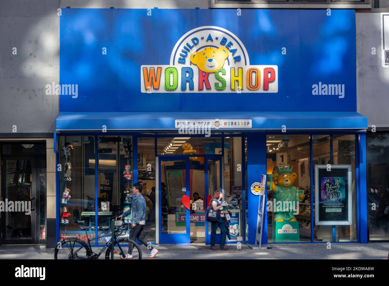 New york build a bear hi-res stock photography and images - Alamy