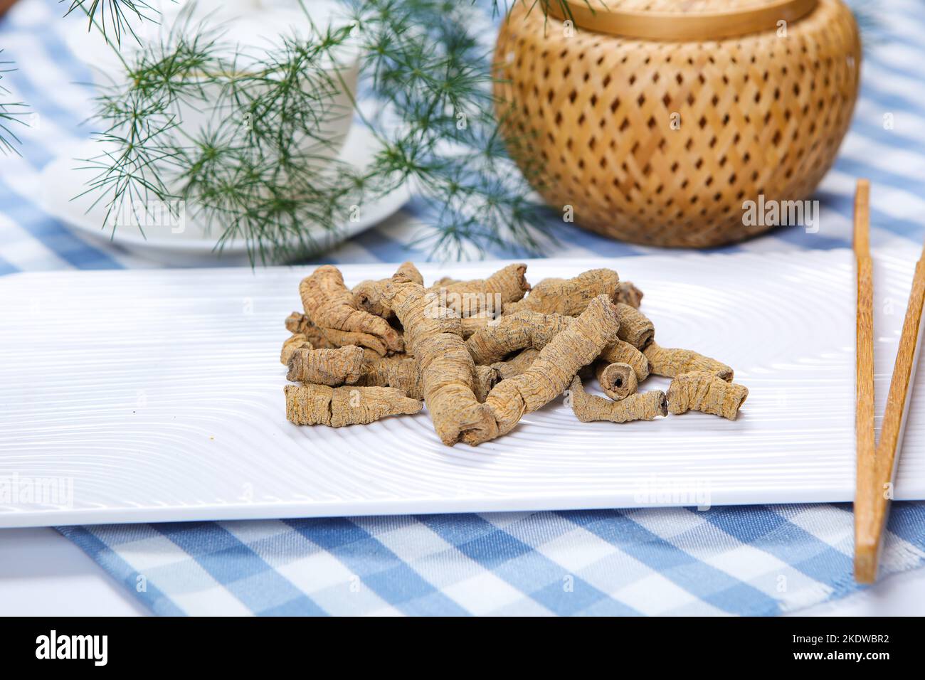 Chinese herbal medicine medicinal indianmulberry root Stock Photo - Alamy