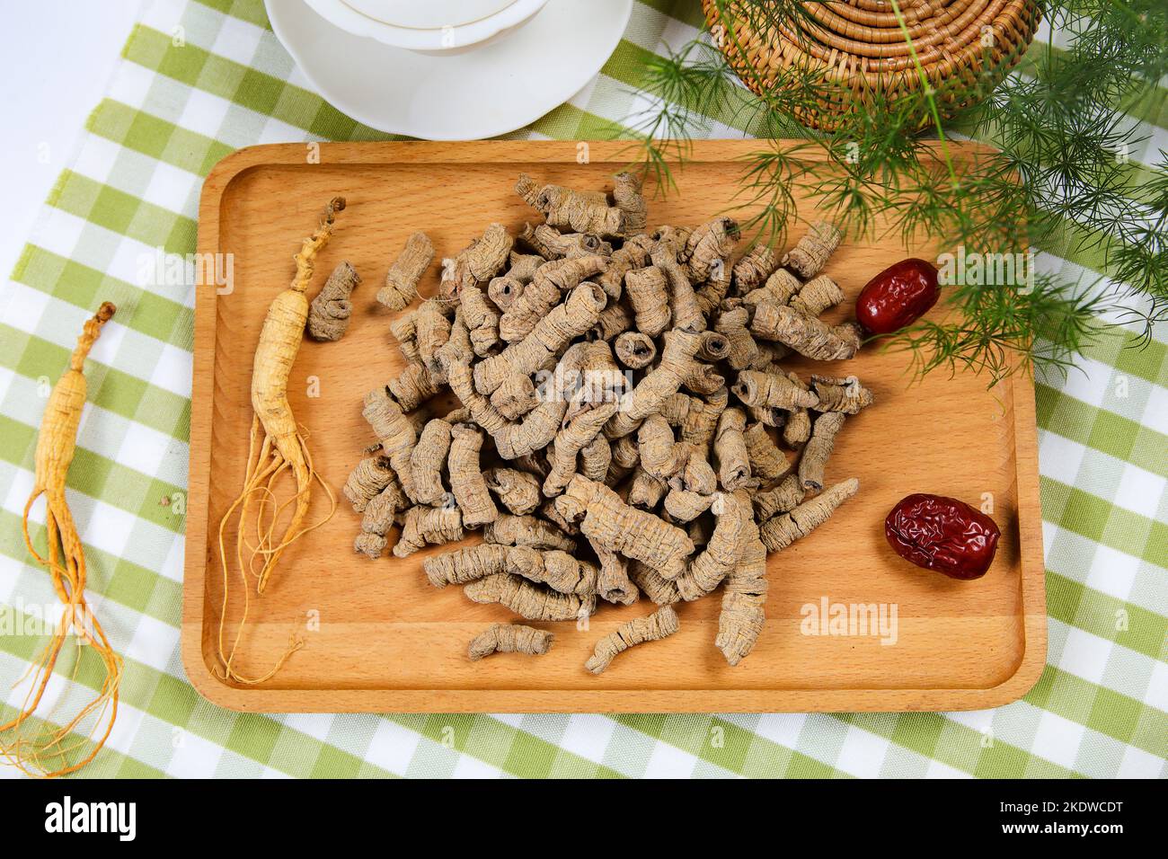 Chinese herbal medicine medicinal indianmulberry root Stock Photo - Alamy