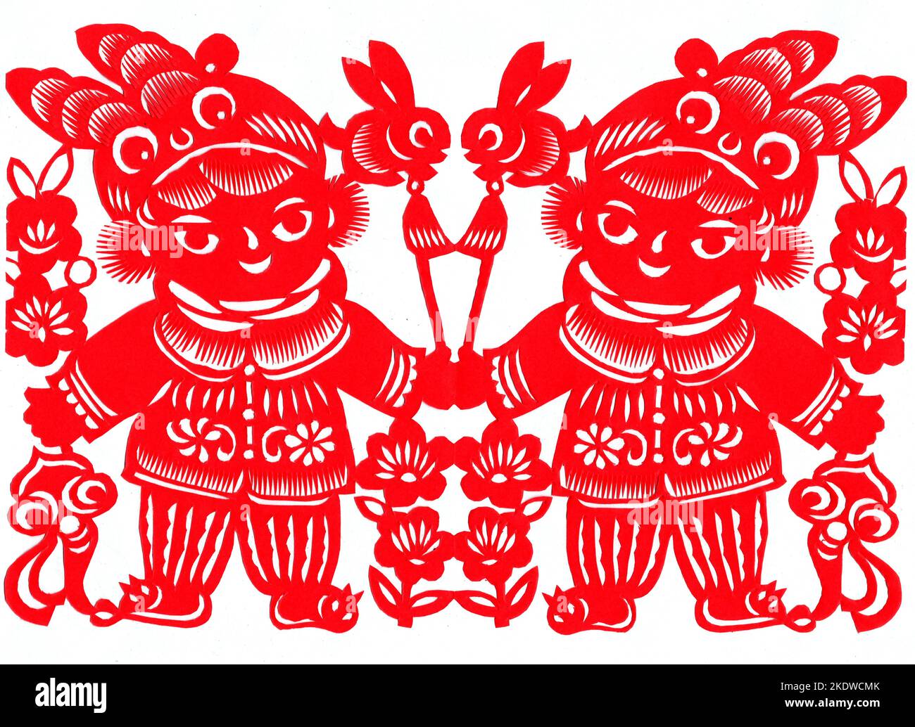 China traditional paper cut art floral pattern hi-res stock photography ...