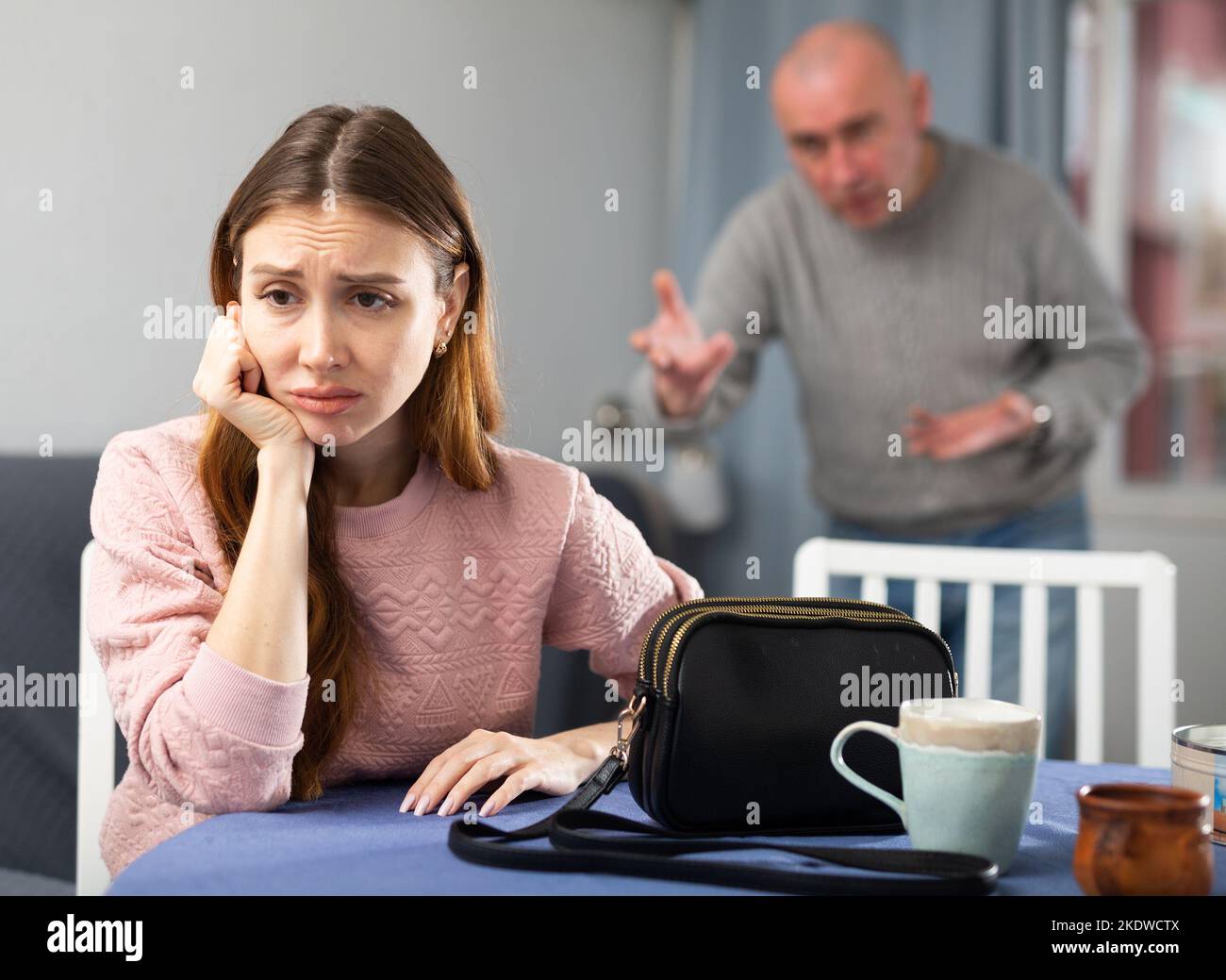 Woman man upset 45 50 hi-res stock photography and images - Alamy