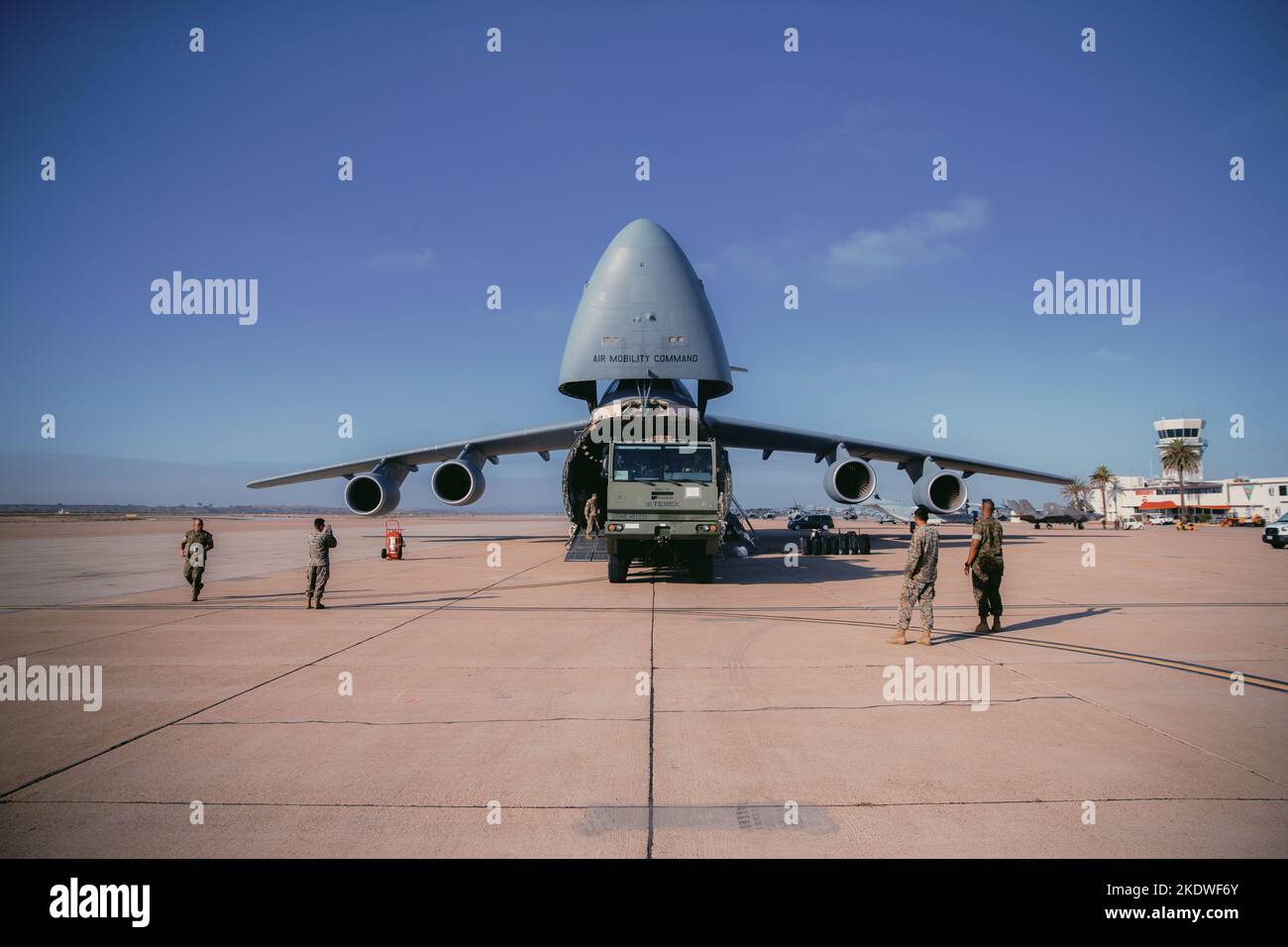 U.S. Marines with 1st Landing Support Battalion, 1st Marine Logistics ...