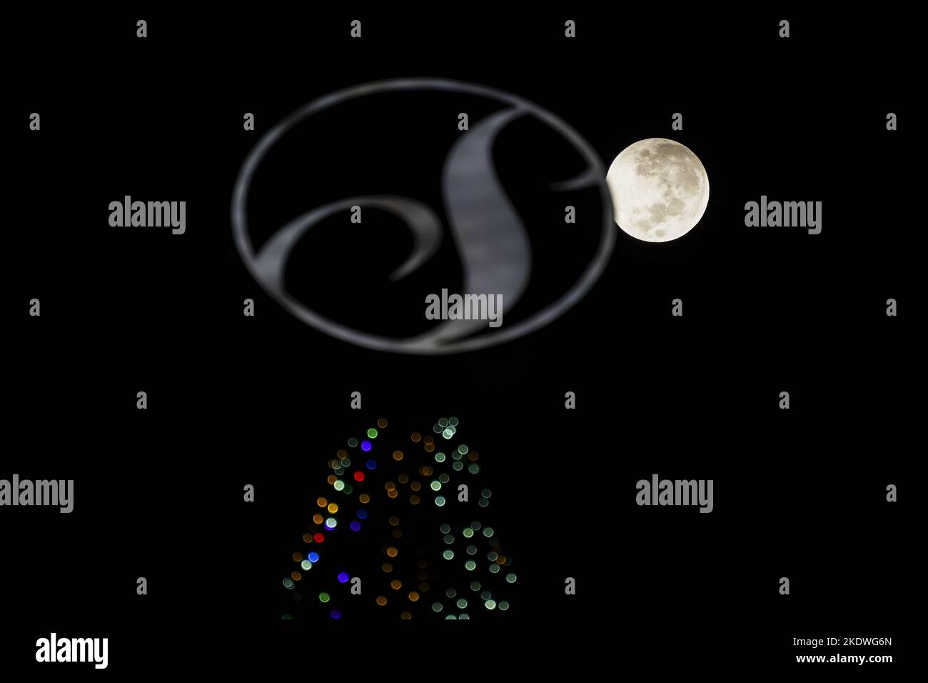 San Salvador, El Salvador. 08th Nov, 2022. A total lunar eclipse seen ...