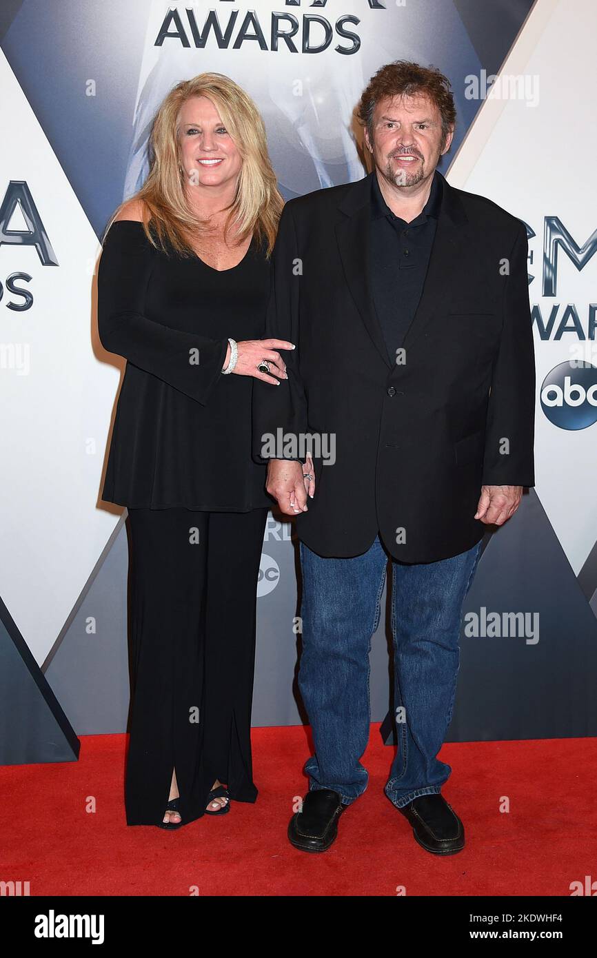 11 November 2022 - Jeff Cook, founding member and lead guitarist of the ...