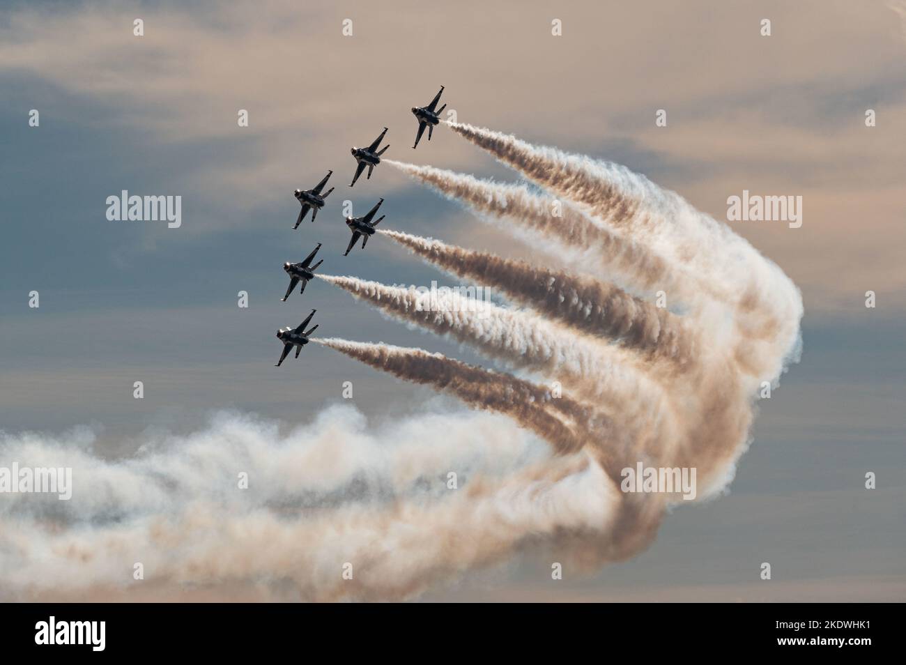 Six F-16 Fighting Falcon fighter jets assigned to the U.S. Air Force ...