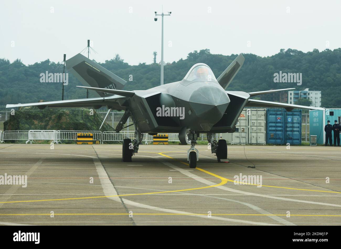 Chengdu j 20 fighter jet hi-res stock photography and images - Alamy