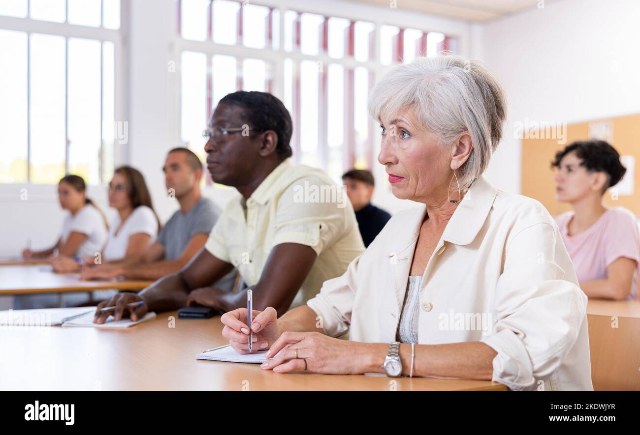 Elderly learn language hi-res stock photography and images - Alamy